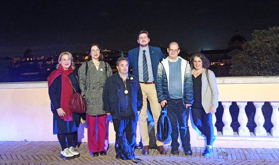 Julie Ann Anzilotti premiata in Campidoglio a Roma per il suo impegno ...