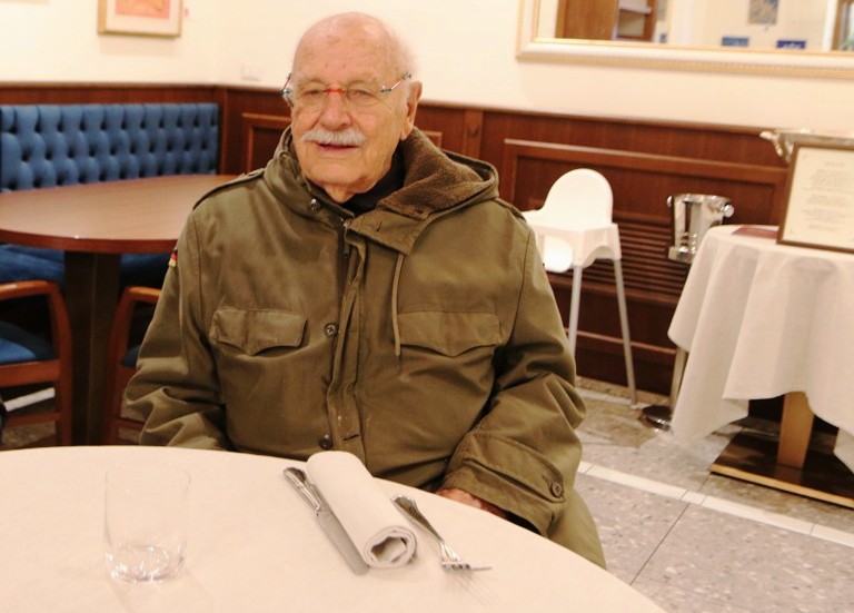 92 anni, venne picchiato e rapinato in centro a Firenze: la storia di ...